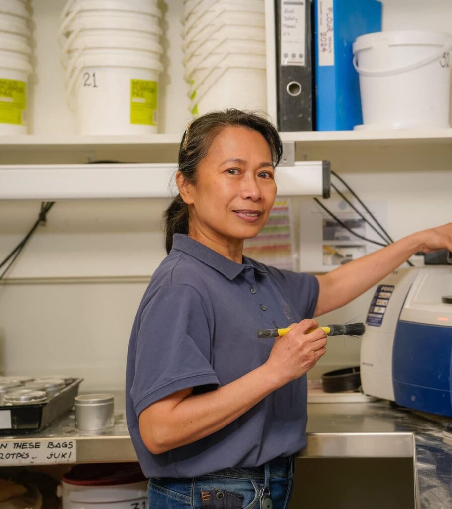 Maria Santos - The Teams - Farmers Mill